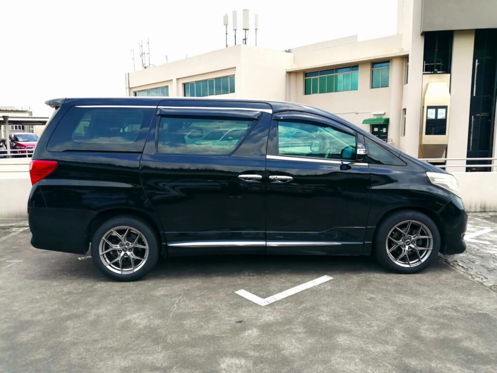 Toyota Alphard 2.4A